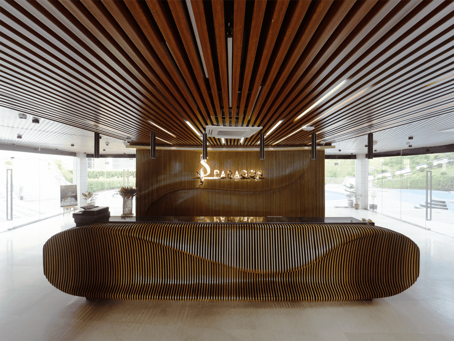 Paragon Hotel & Resort